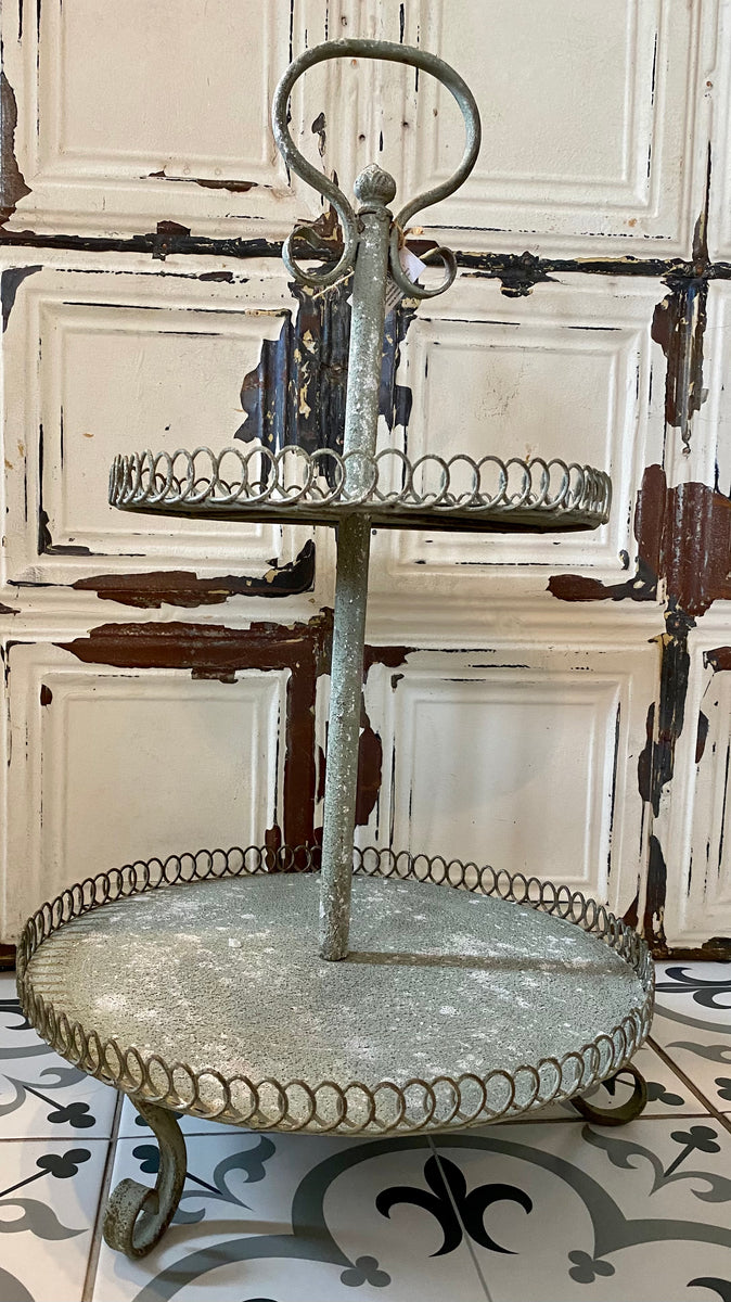 Two Tier Display – The Cottage Basket